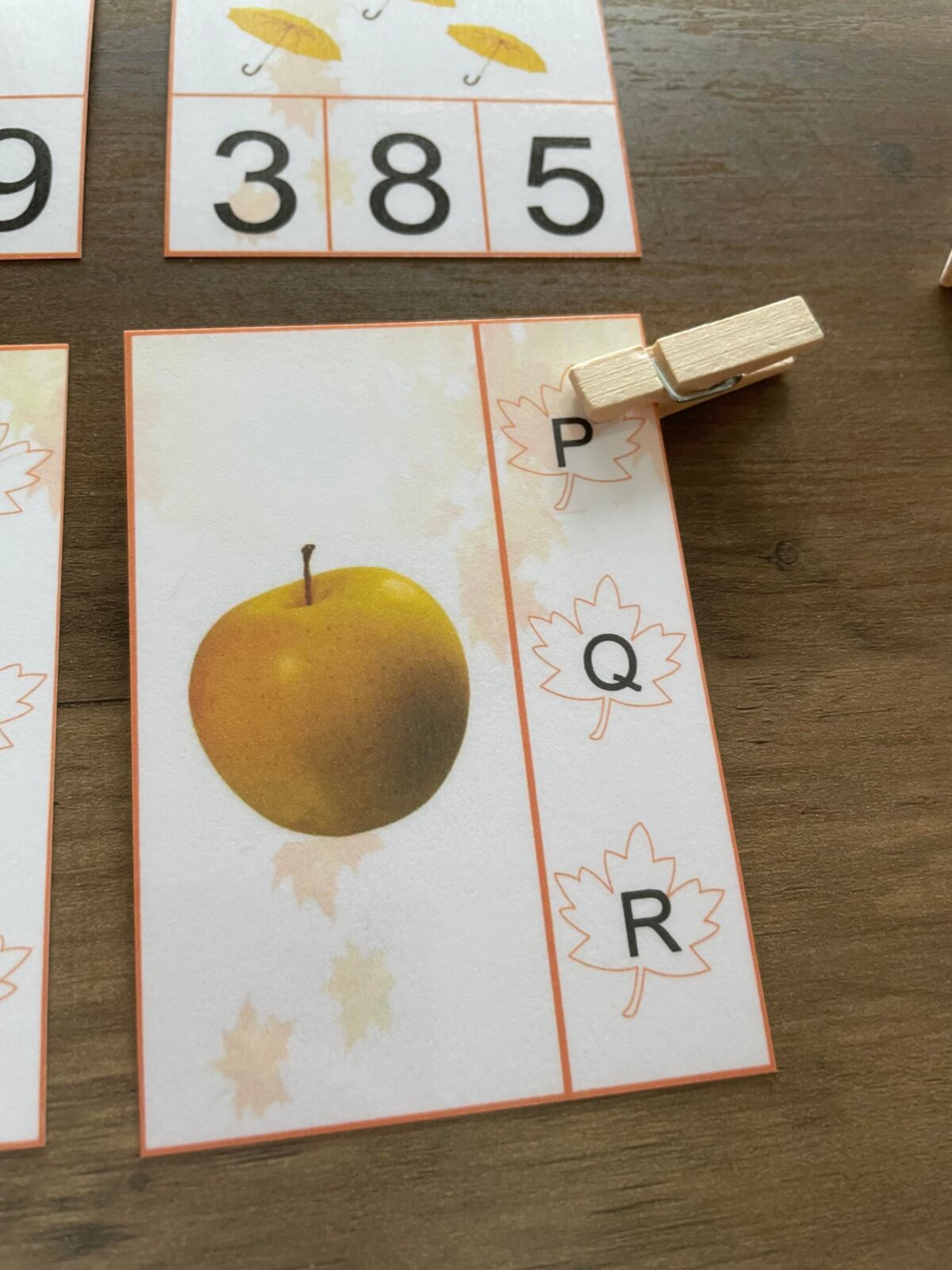 Cartes à pince et fiches mots automnales – Apprendre Simplement